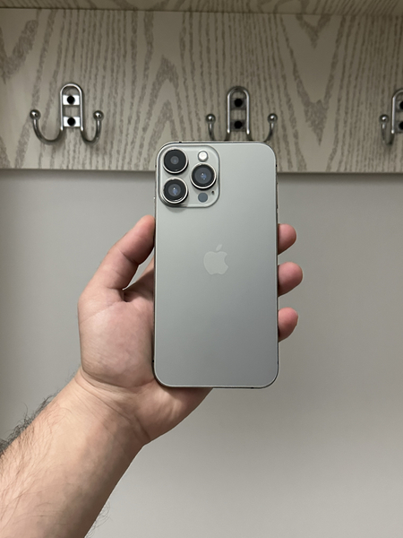 Iphone Xr 15 Pro Max Korpusida 128gb 82% yomkost