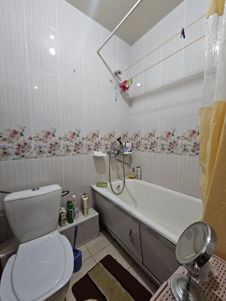 Буюк Ипак Йули 2/2/5  42м²  Кирпич. СК Минестерство обороны.