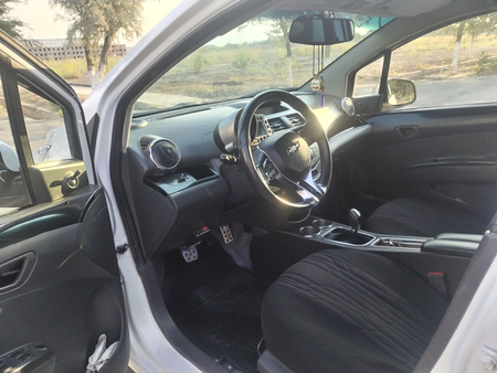 2011 yil spark 65 mln