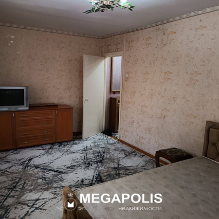 -Продаю Чиланзар 1/2/5 балкон 2/6