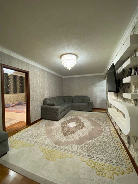 2х переделанная в 3х ком., имеется дворик