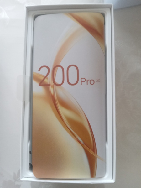HONOR 200 PRO yangi