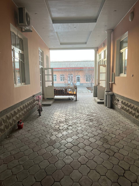 Ялангач массив продается квартира 1/1/4 балкон 1.5×3