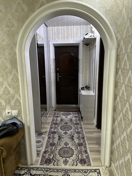Продается трёх комнатная квартира