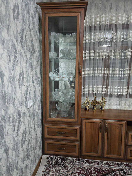 Продается комплект мебели для гостинной.