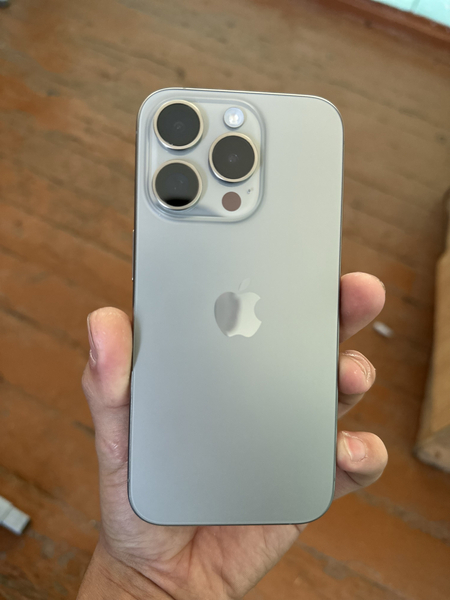 Iphone 15 pro ideal