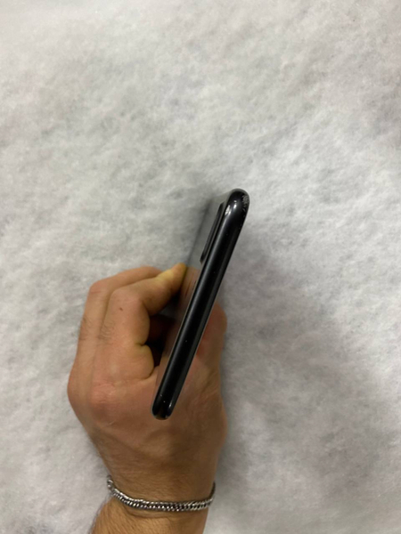 Sotiladi Iphone 7+