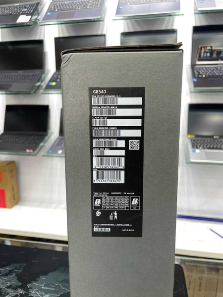 Asus ROG Strix SCAR 18 / i9-14900HX/32 DDR5/1TB SSD/RTX 4080 12GB/18