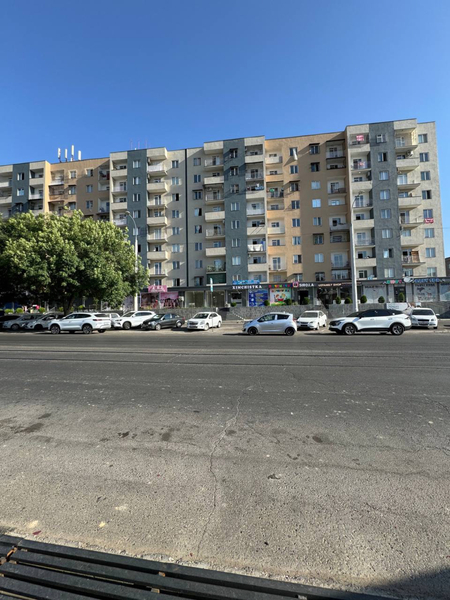 ИБН СИНО.  продается срочно 1 комнатная