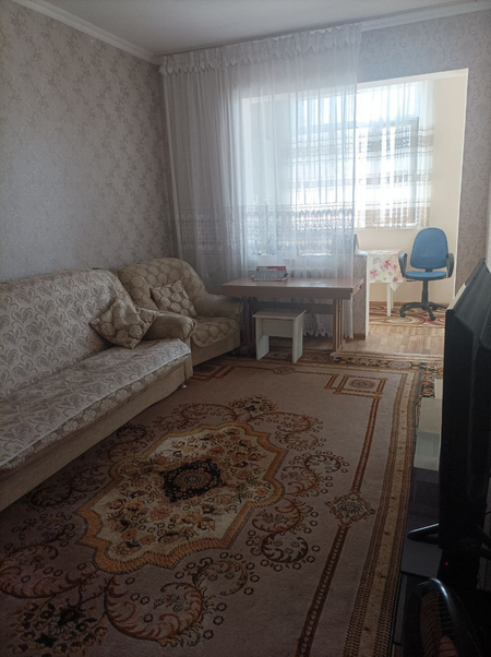 Юнусабад 7 квартал 2/4/4 балкон 1,5х6