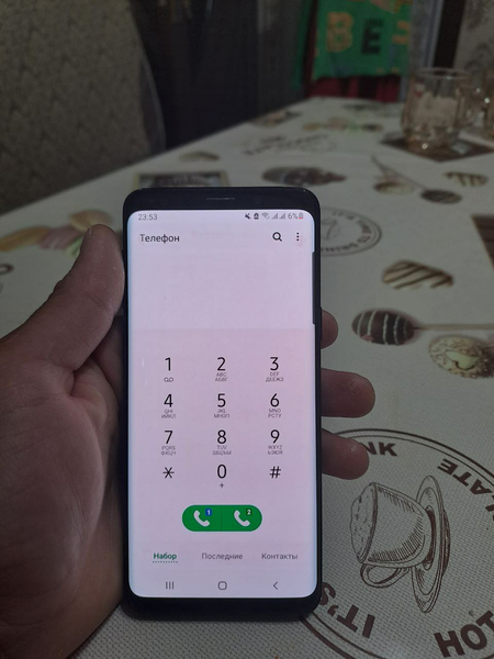 Samsung s9 64 Gb sastaniyasi yaxshi ishlashi chotki karobka dok bor
