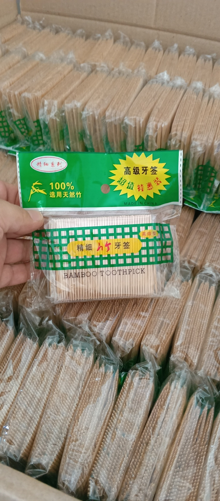 Ухочистка и зубочистка