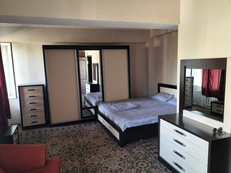 Продается 4х ком. квартира на Ц-4, ор-р: Алайский рынок, 88м2