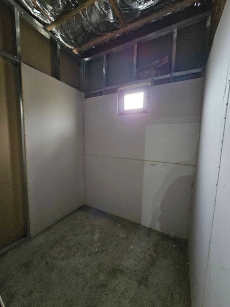 6 xonali qilingan 105m² 1-qavat sotiladi.