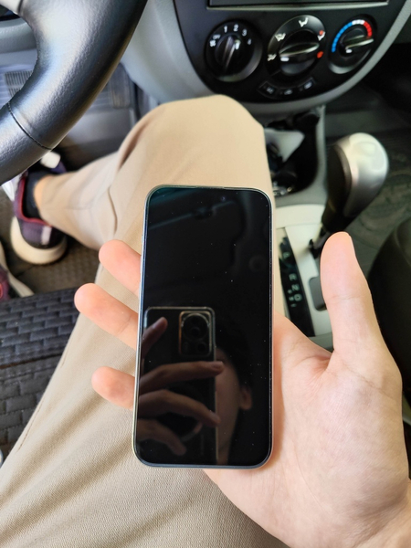 iPhone 15 pro 9 циклов зарядки , почти новый , идеал 100%  Natural