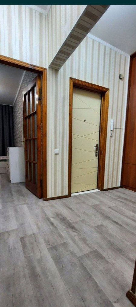 Продаётся двухкомнатная квартира на Саидбарака