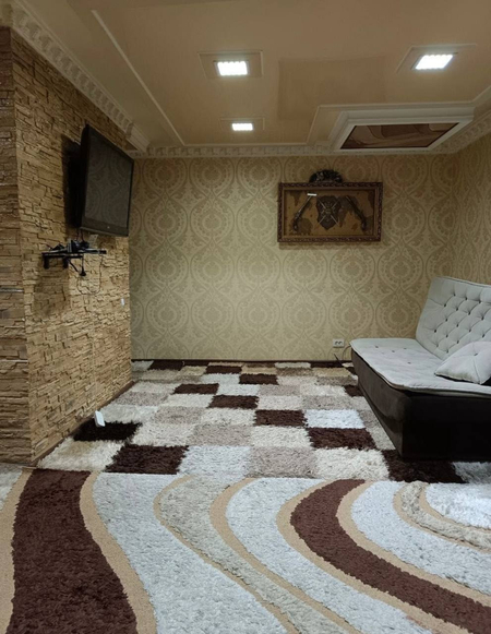 ^ул.Мукими 1в2/2/4 балкон 2х6 (43кв.м) метро Хамза