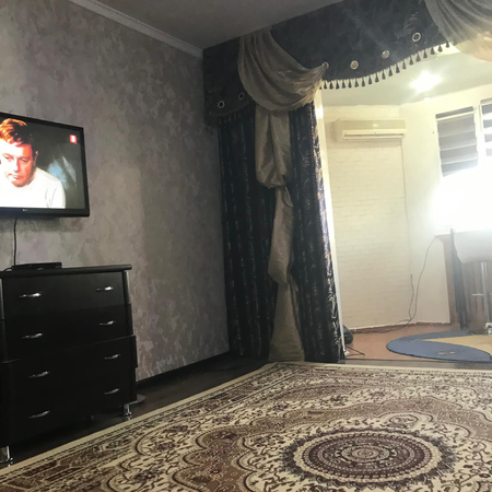 Продам квартиру  Юнусабад 2/9/9