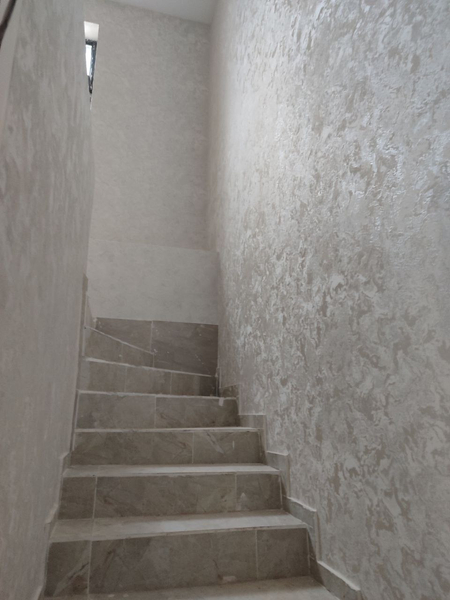 Хонадонлар уз егаларини кутмокда Orzu House