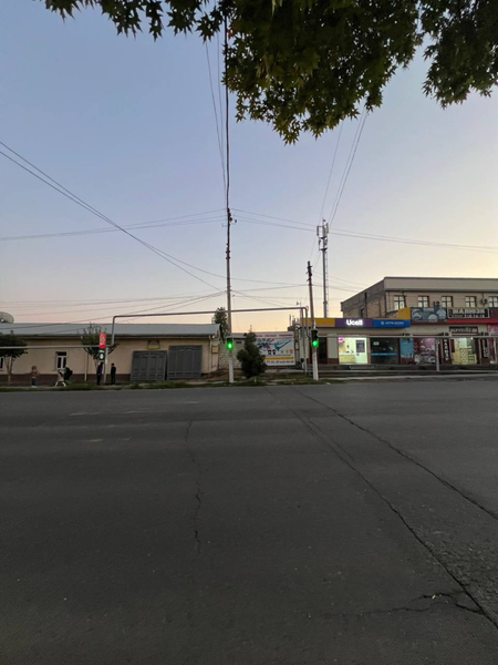 Nazarbekda 8.5 sotix yolni yuzida yer sotiladi