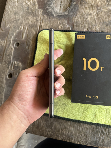 Mi 10t Pro 8.256g holati ideal karopka dak bor kamplekt holati ideal