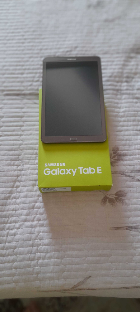 Продаётся  Нетбук  SAMSUNG