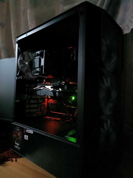 CPU i3 10100f (4 yadr 8 patok) 
GPU rx 580 8gb ddr5