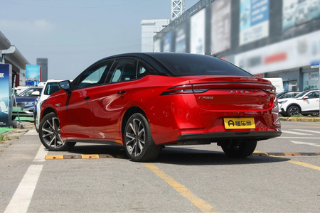 Электромобиль GAC Aion S Plus 80