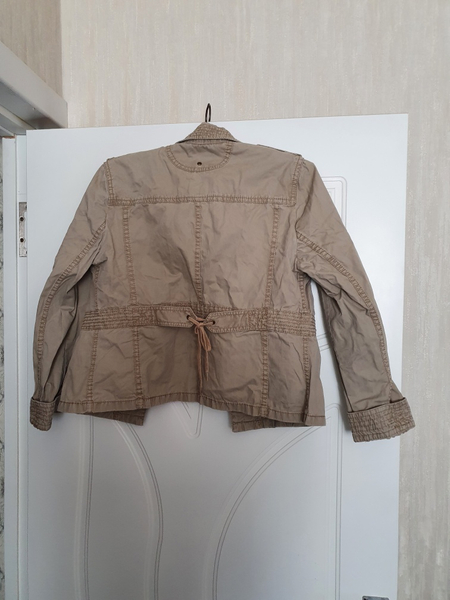 Куртка женская. ESPRIT.