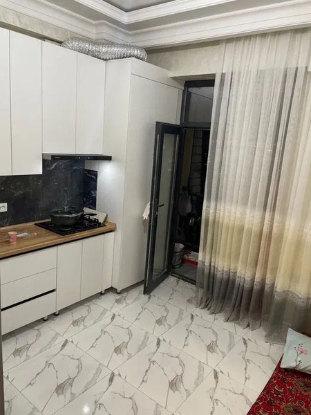 СРОЧНА продается шикарная двушка рядом Самарканд дарвоза.метро
