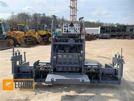 Асфальтоукладчик Vogele super 800