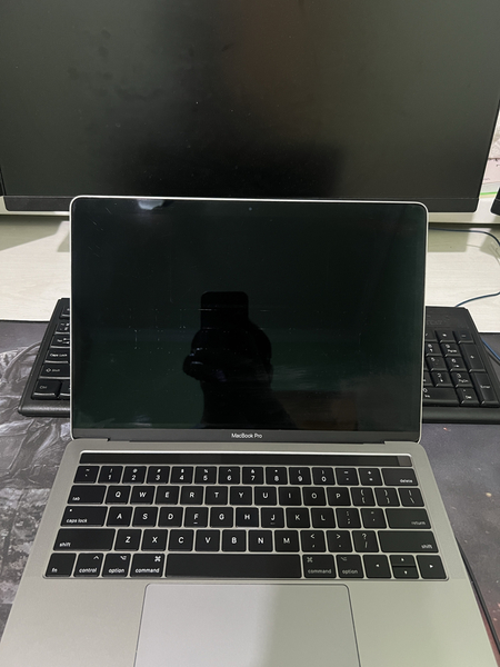 MacBook Pro i5 20017