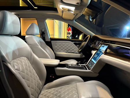 Nissan Venucia Full option . Qora rang