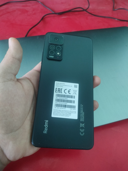 Redmi note 11 pro 8/128 aybi yo'q holati 10/10