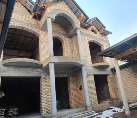 Куриб берамиз арзонга бетон куеамиз гиш терлади хамма чернове