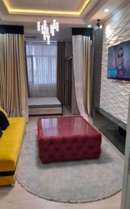Юнусабад 17 кв 1 комнатная переделенная 2х