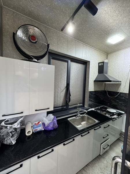 -Uctepa 11 KV Al Xorazimey krug 2в3/1/4 Продается квартира