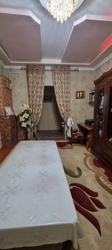 Прадаётся 2х Наваи центре базар