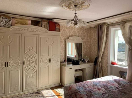 ID 15 Сдаётся дом в Яккасарайском районе, в Ракат махалле. СРОЧНО!