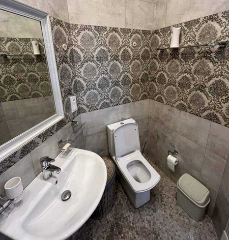 Срочно продается квартира в центре метро Ойбек Габус