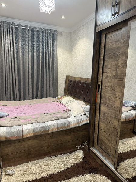 Bez makle Qizlarga sheriklikka kvartira