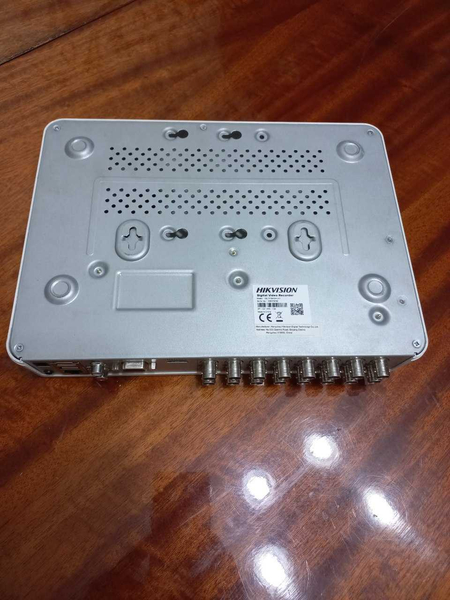 Продам Рабочий Видеорегистратор DVR  DS-7116HQHI-K1