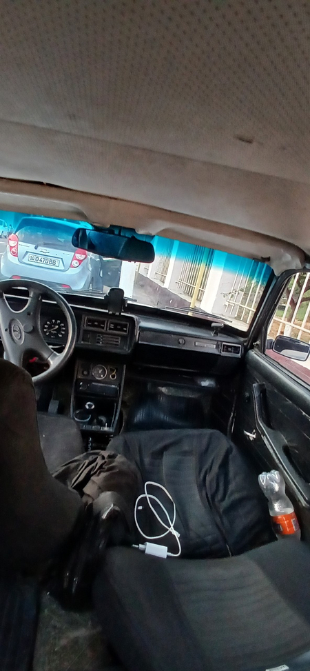 VAZ 2107 sotiladi