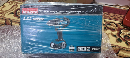 НОВЫЙ комплект дрели-шуруповерта Makita XFD10SY 18 В с 2 АККУМУЛЯТОРАМ