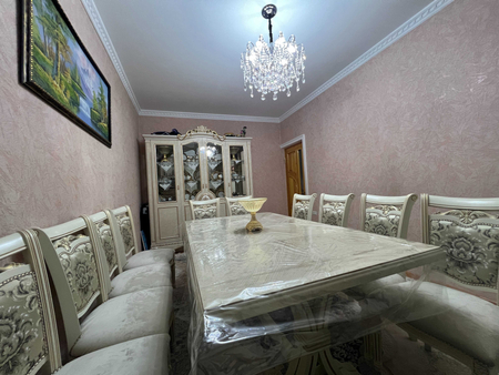 СРОЧНО Продаётся 4-х комнатная своя квартира на Юнусабад 15 кв!