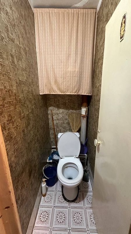 Продаётся  4х комнатная квартира