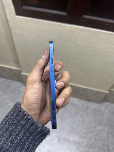 Iphone 12 holati yaxwi