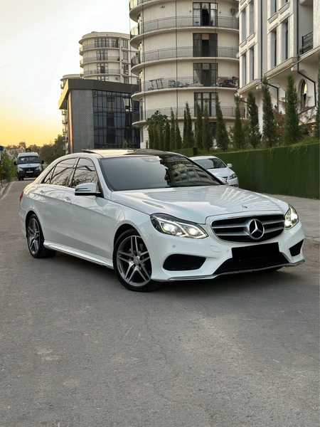 Mercedes Benz W212