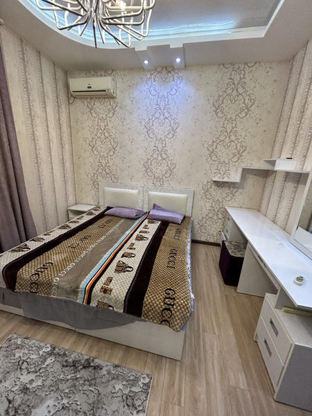 Циолковского (Golden House)