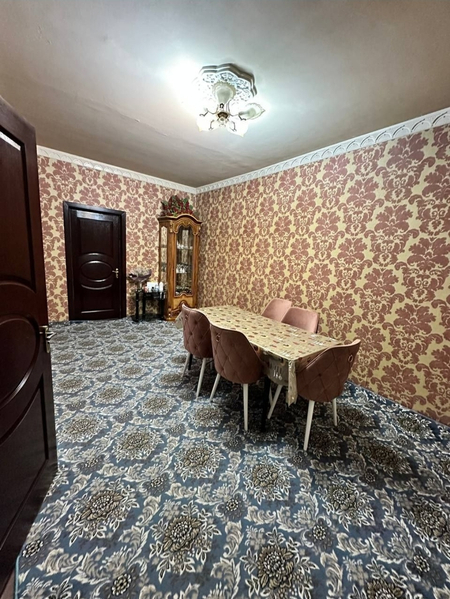 Срочно продаётся квартира #Юнусабад13 2/2/4 50м2